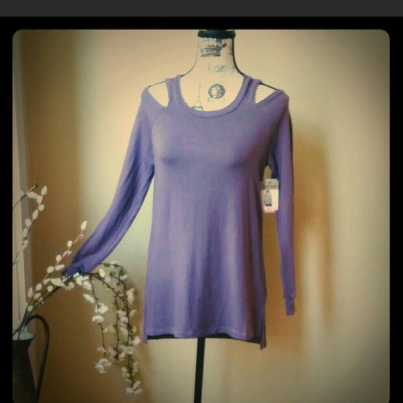 Kenneth Cole Reaction | Tops | Nwt Kenneth Cole Reaction Long Sleeve ...